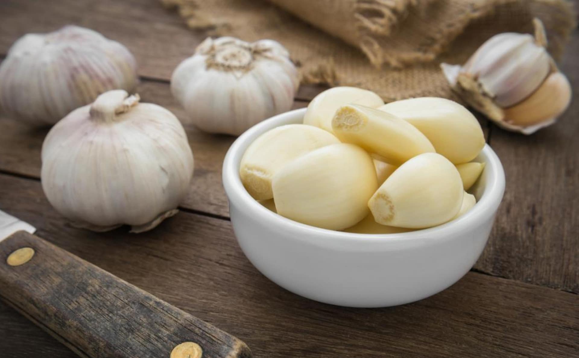 Garlic Nutrition - Health Benefits Guide of Garlic Facts - Herbs Report
